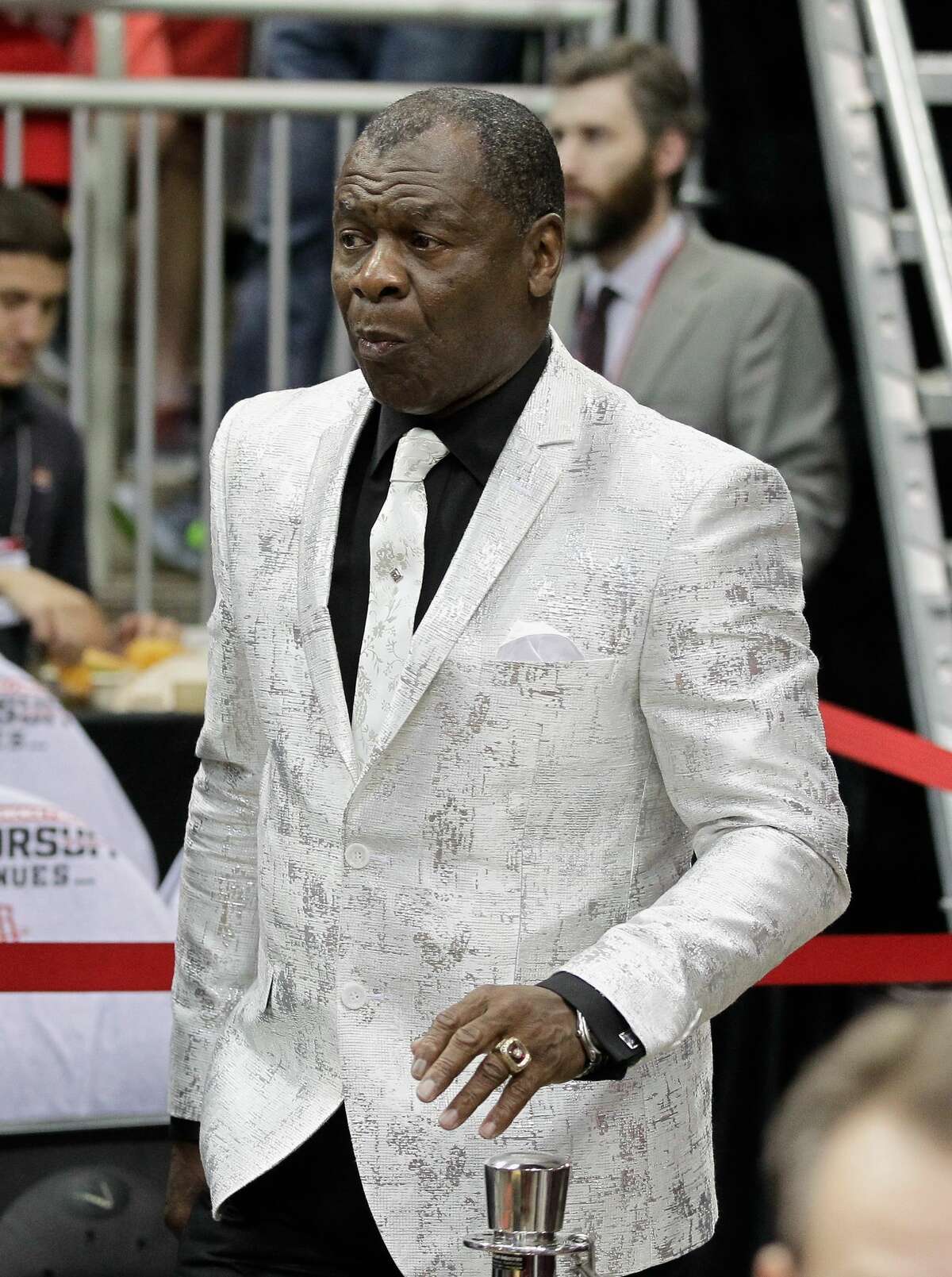 Celebrate 70 years of Calvin Murphy, the best-dressed man at any ...
