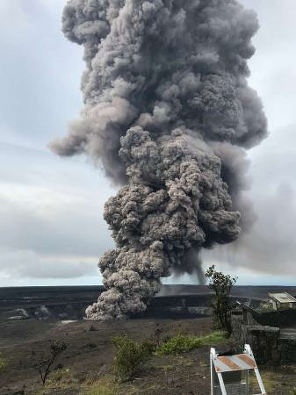 Kilauea update: Explosion sends massive plume of ash into the sky