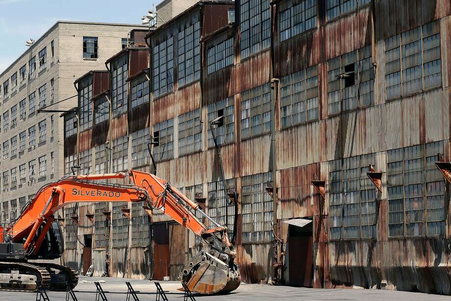 Pier 70 developer sails into action as transformation gets quick start ...
