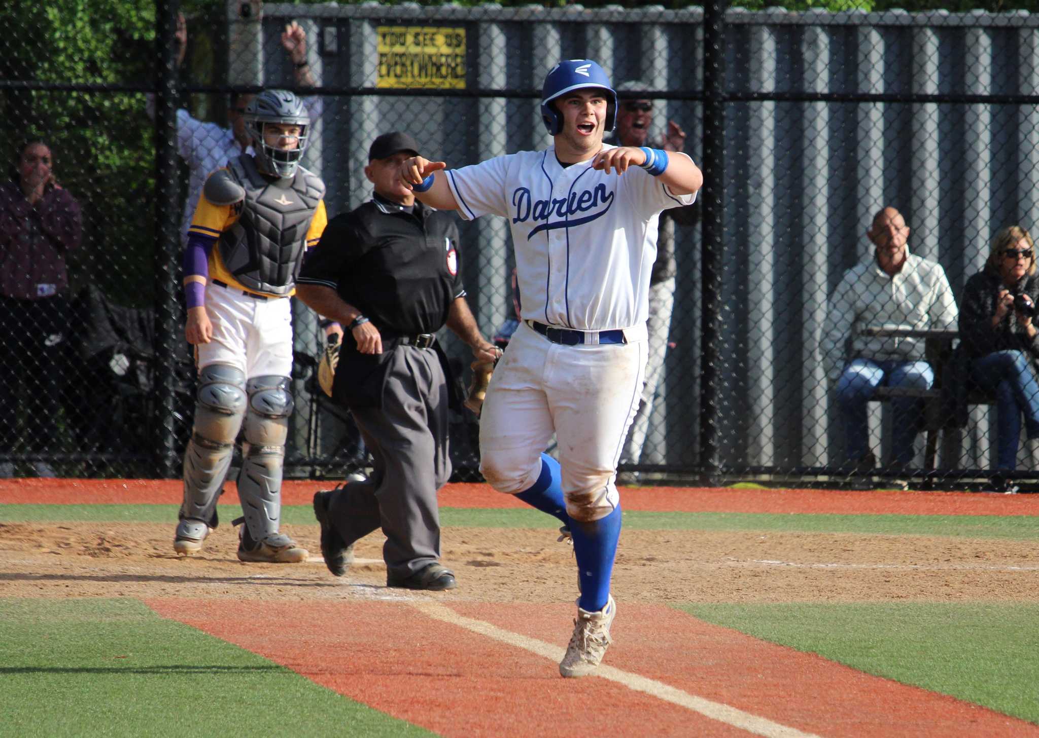 BASEBALL: O’Malley leads Darien with bat, attitude