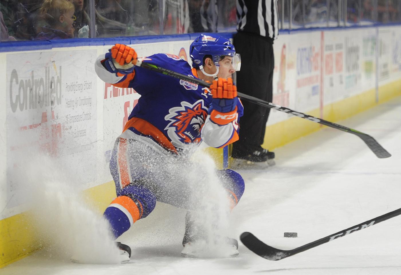 Sound Tigers’ St. Denis working his way up Islanders’ chain