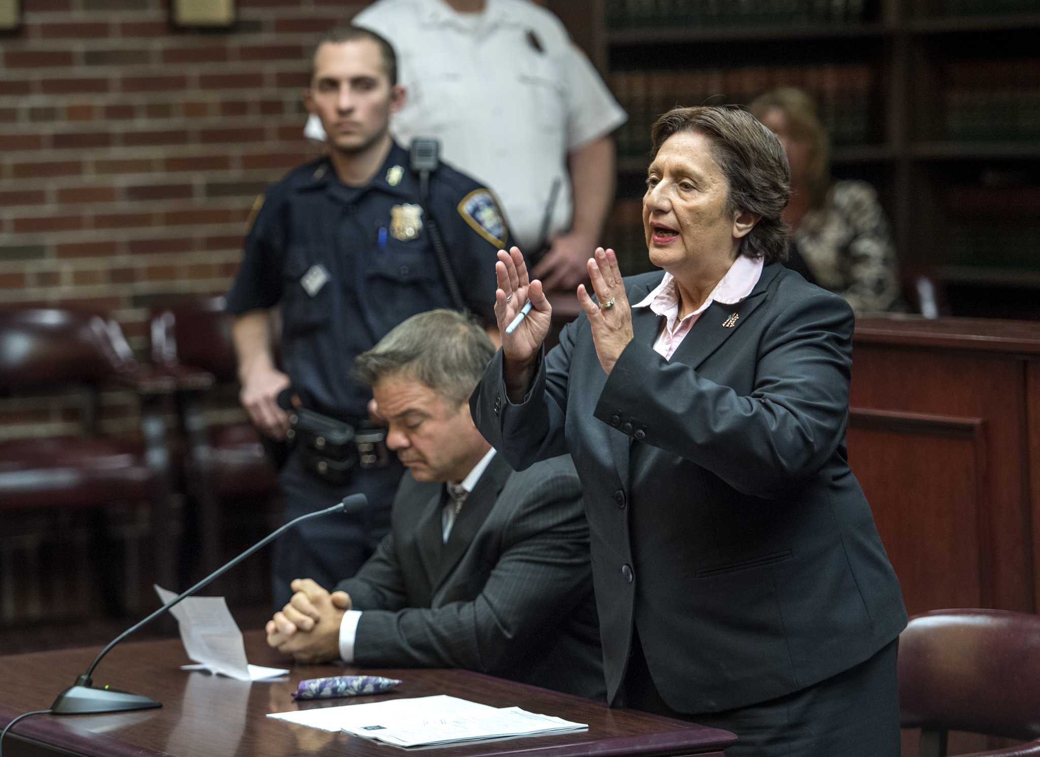 Prominent Albany defense attorney to retire