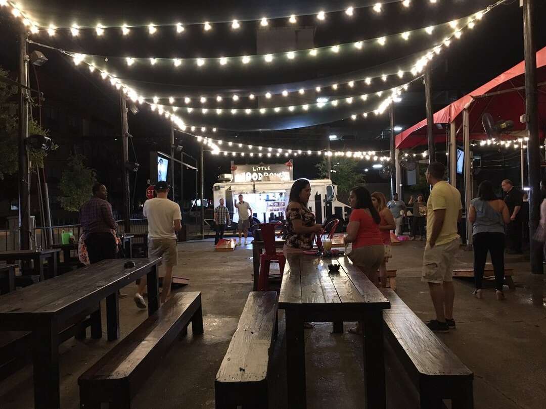 Houston's best Midtown bars, according to Yelp