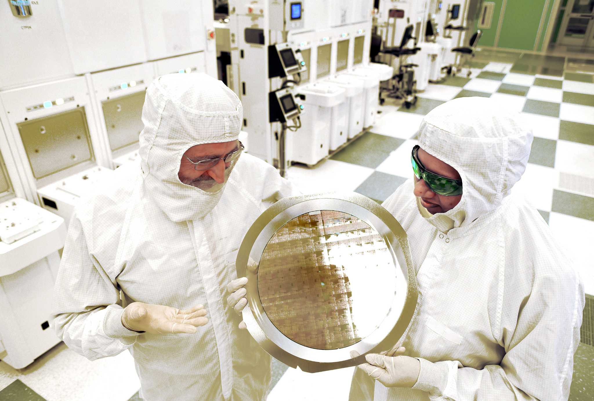 IBM turns to Samsung after GlobalFoundries changes strategy