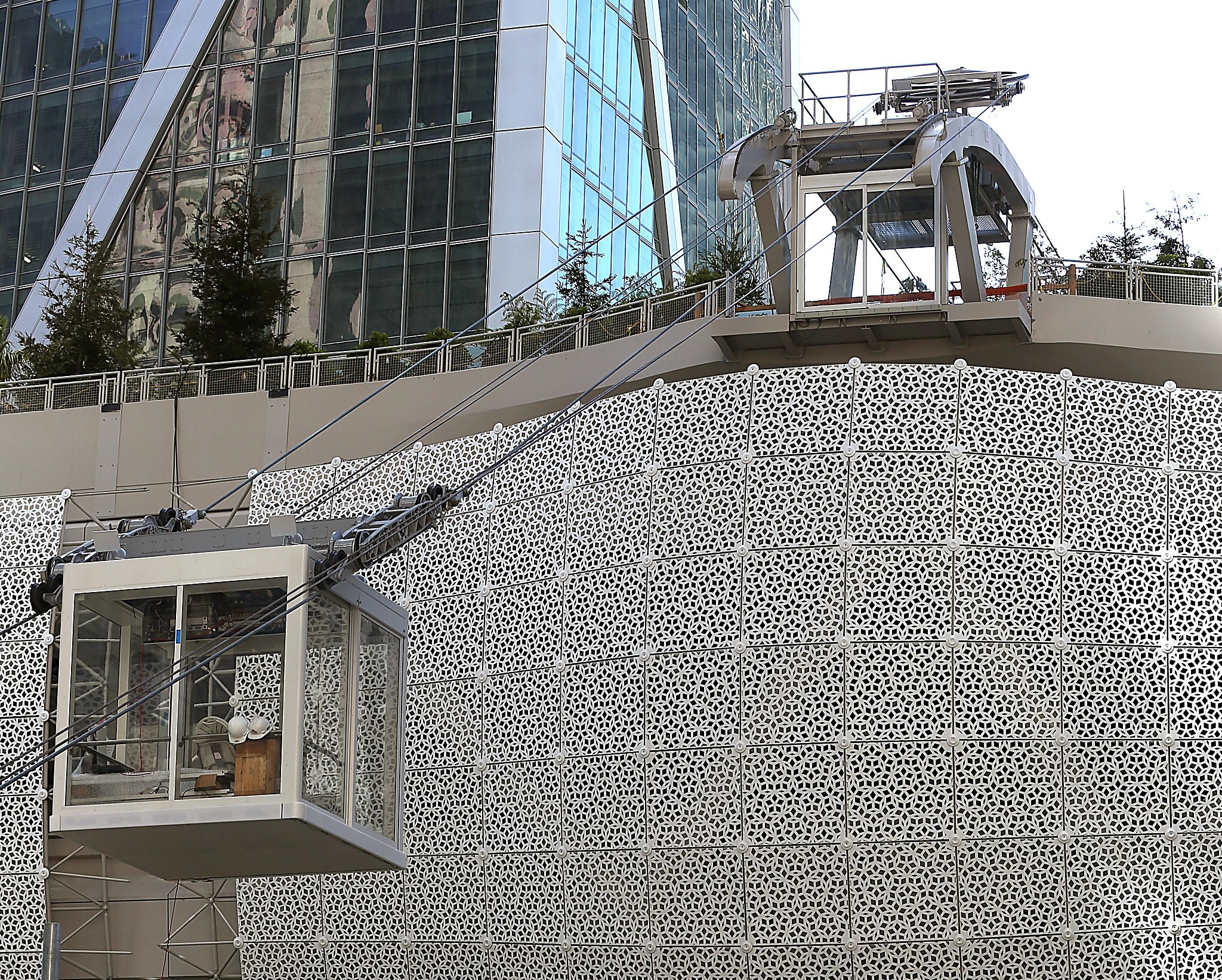 From plaza to park by wire — aerial tram coming to Transbay Transit Center