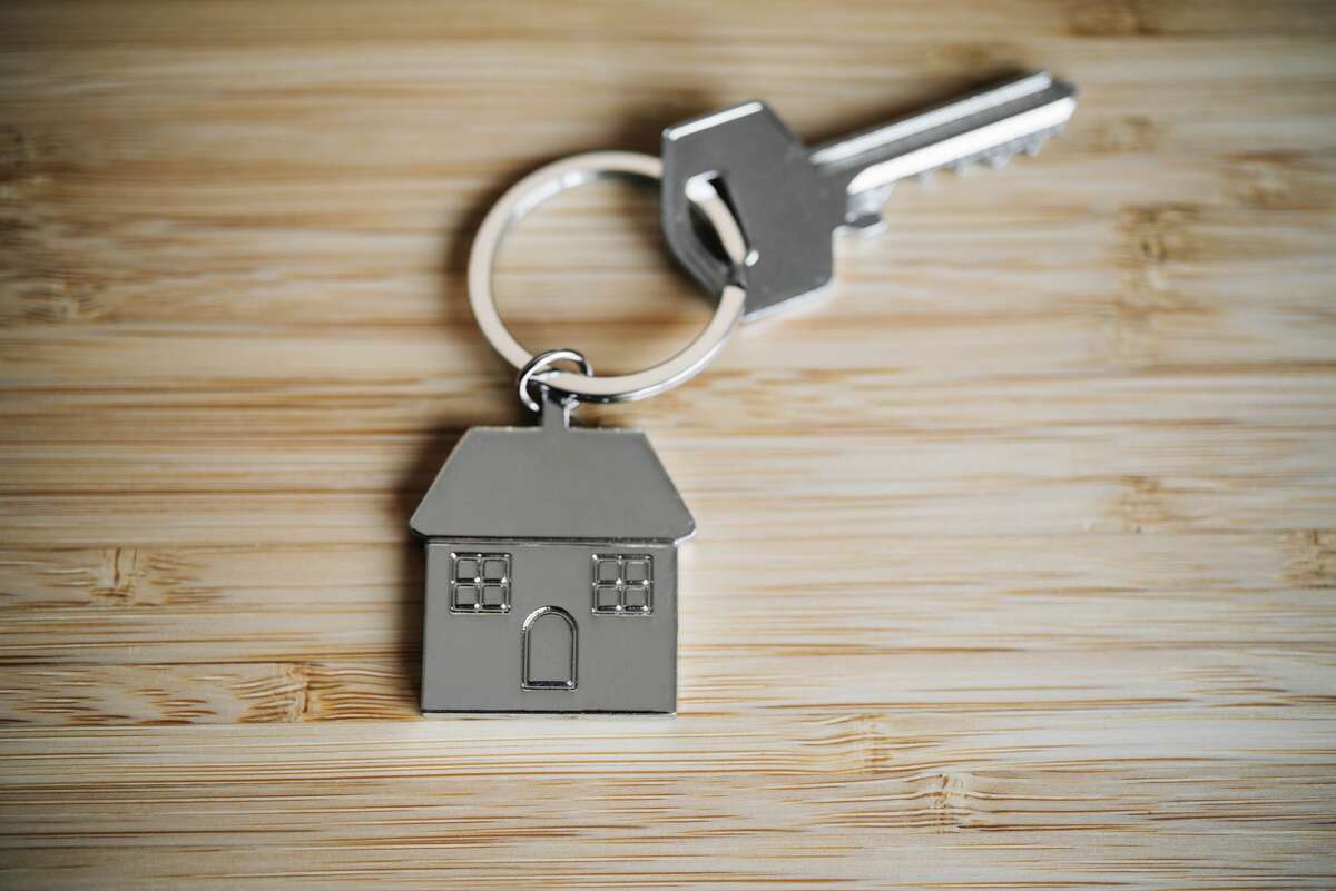 Tips for keeping your home safe while you're on vacation