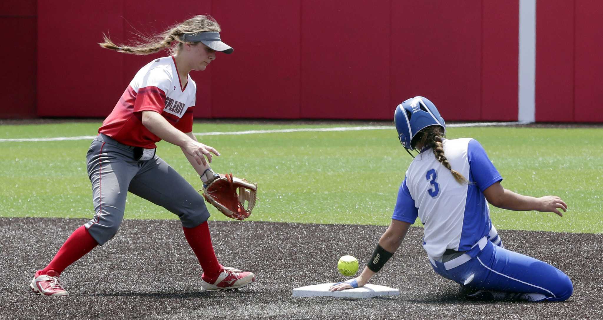 SOFTBALL: Barbers Hill ends Splendora's season in regional quarterfinal