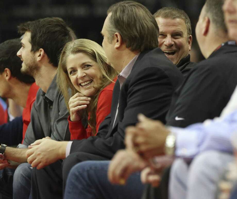 Tilman Fertitta’s first year as Rockets owner has been fun, but a title ...