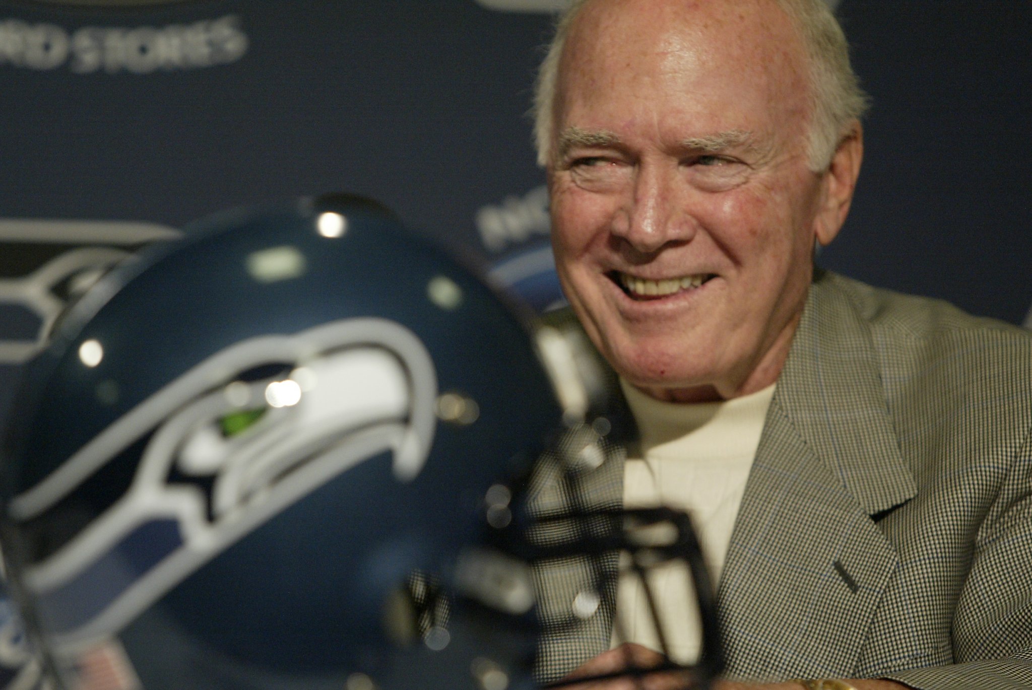 Chuck Knox, former Rams, Seahawks, Bills coach, dies at 86