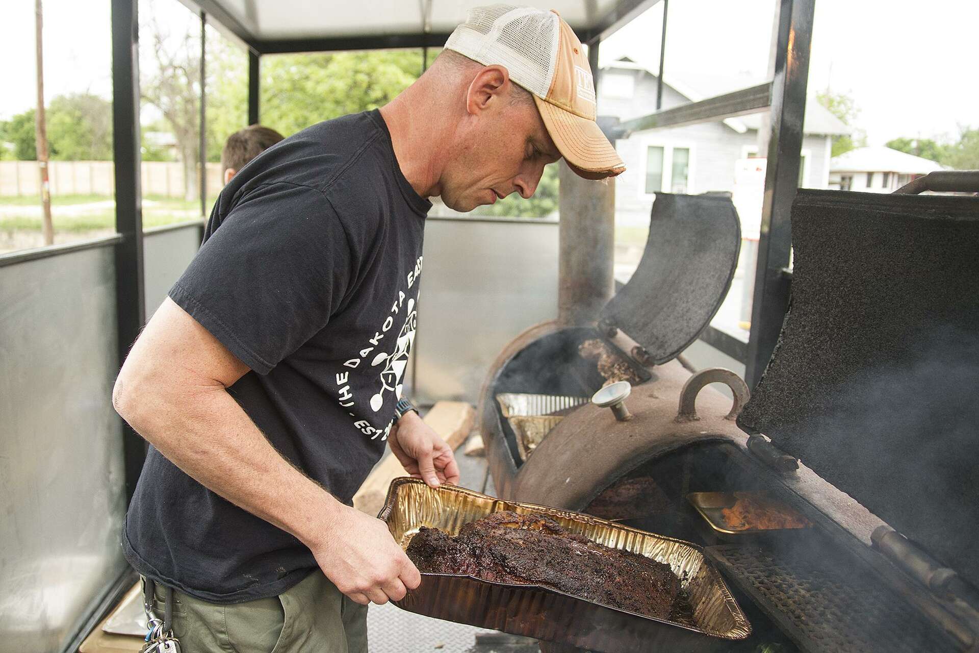 San Antonio pitmaster makes cooking brisket a nearly 24-hour affair