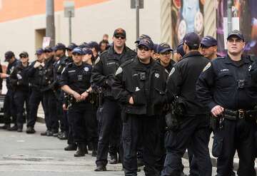 SF mayor proposes hiring hundreds of new police officers