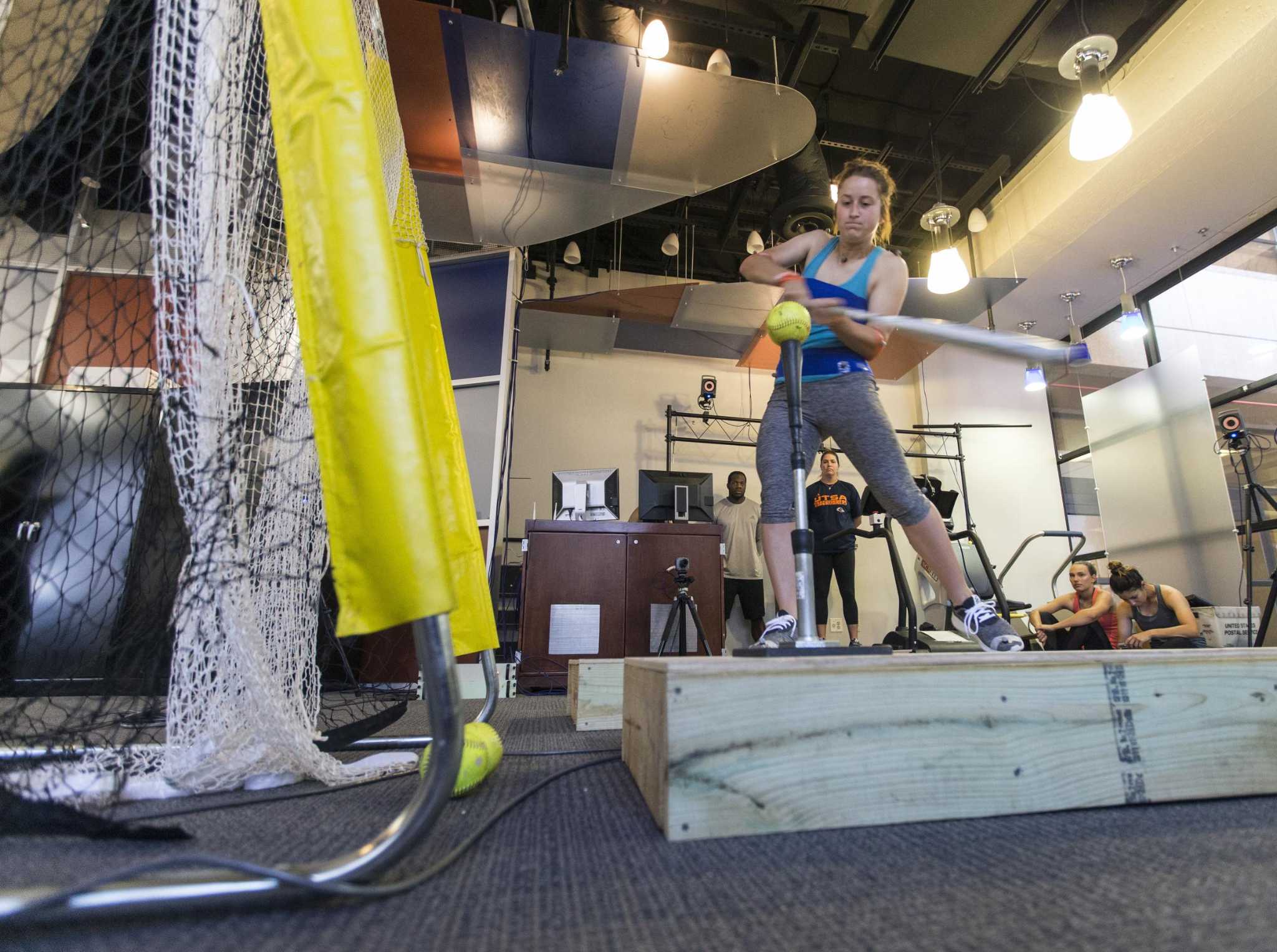 UTSA laboratory helping local athletes progress, prevent injury