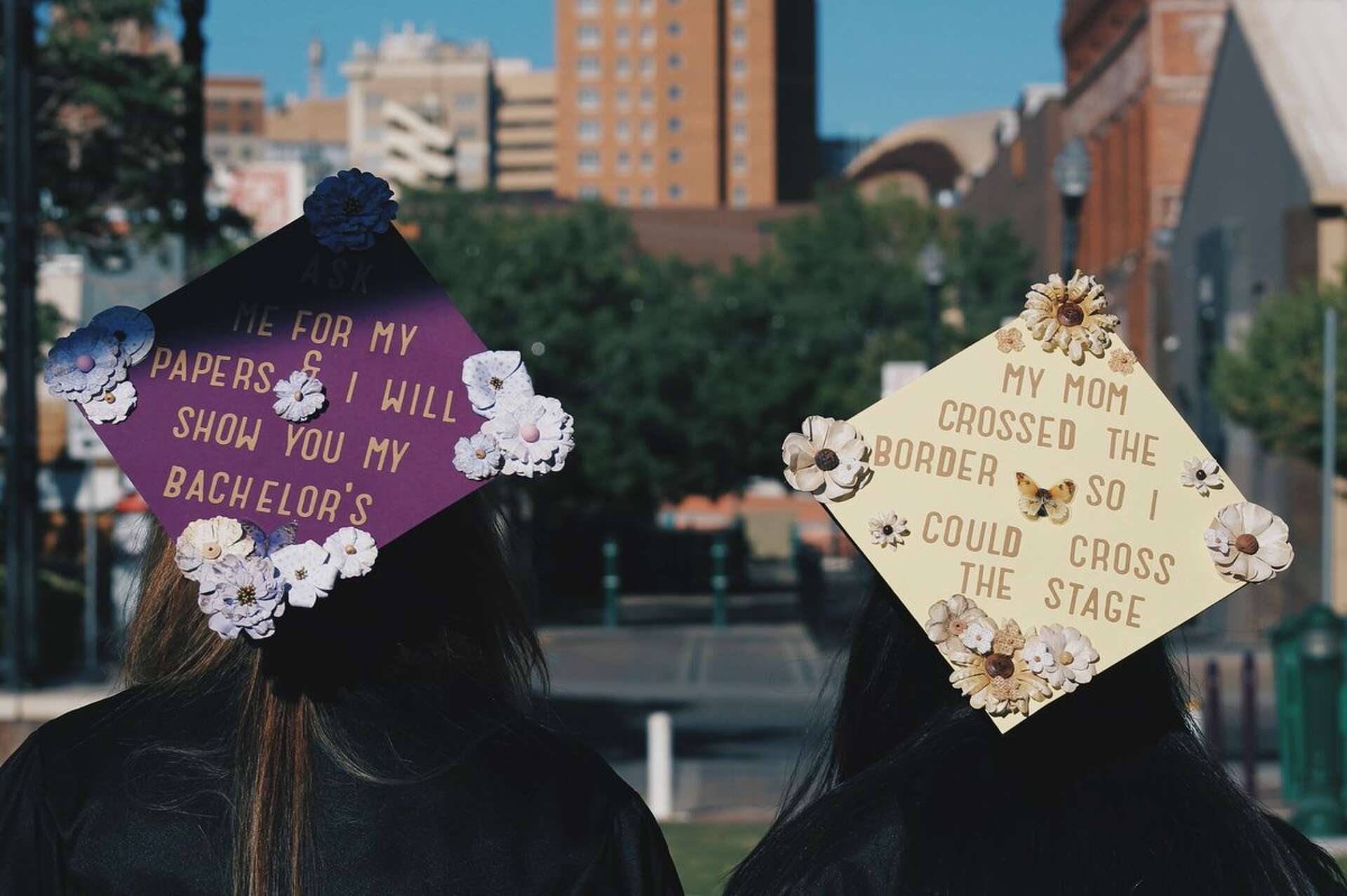 Texas mother-daughter 'Mexican excellence' graduation photos inspire ...