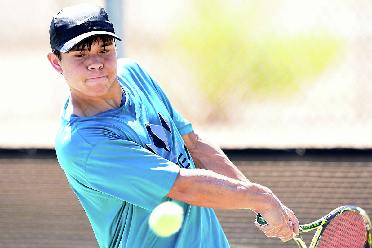HS TENNIS: Grady's Gibson goes for third straight state title