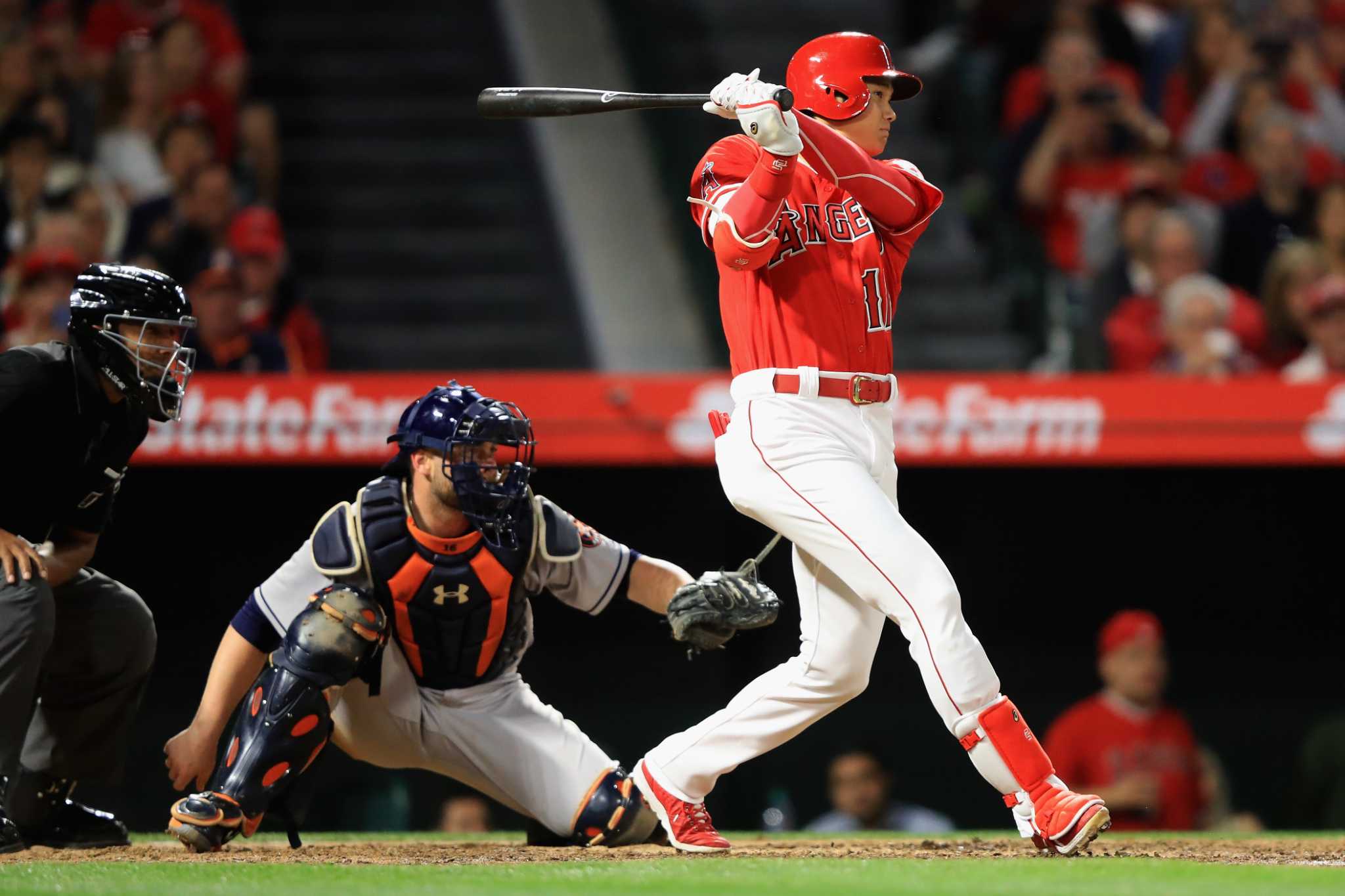 Angels' Shohei Ohtani cleared to begin hitting after elbow shows healing