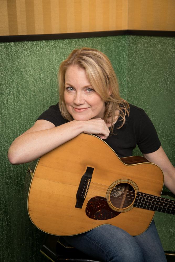 Kelly Willis gets back to ‘Blue’ ahead of Houston dates