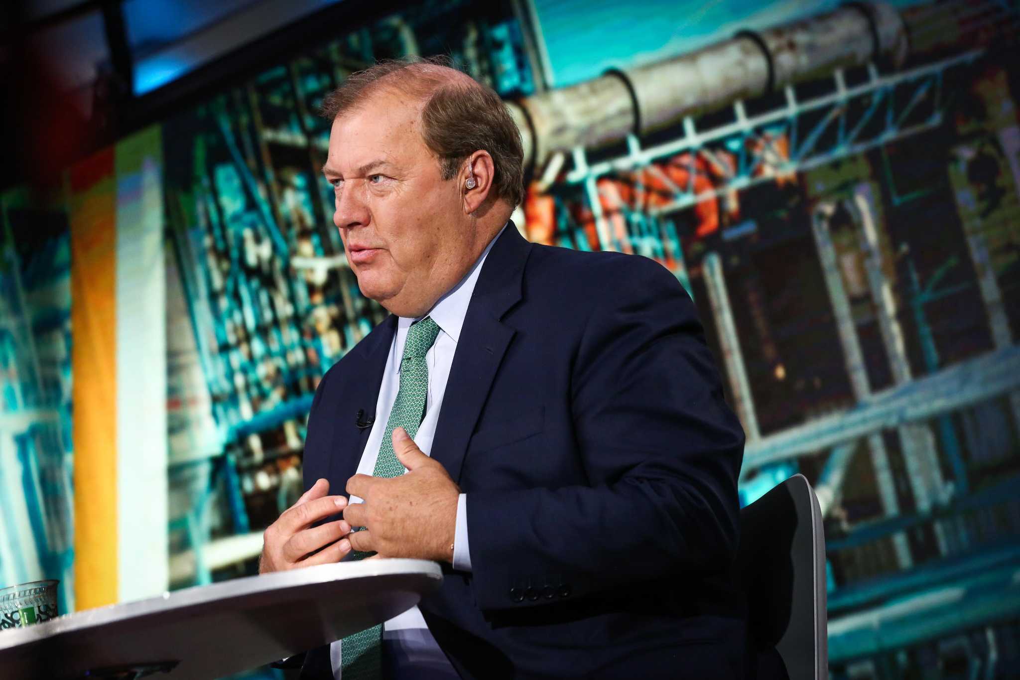 Marathon CEO: Venezuelan oil sanctions not a big hit for U.S. refiners