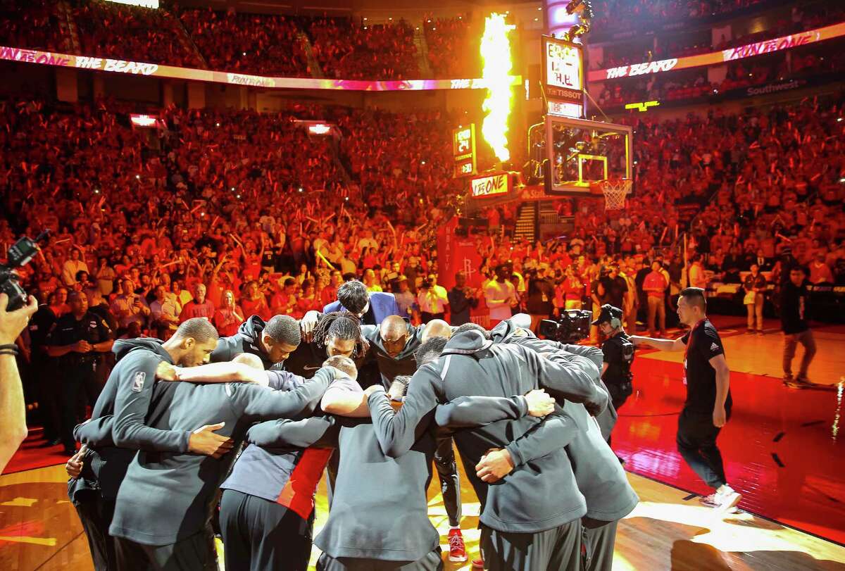 Rockets bring back the Dancing Usher for Game 2