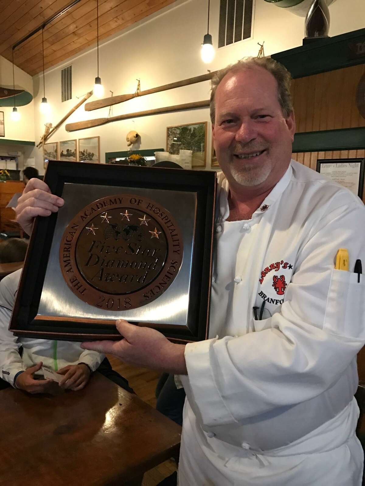 Lenny’s Indian Head Inn wins academy’s Diamond Award