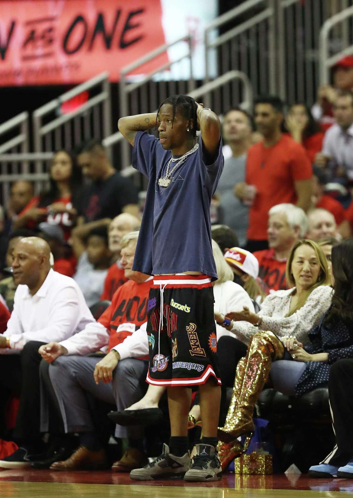 Video: Travis Scott surprises Houston fans with circus-themed ...