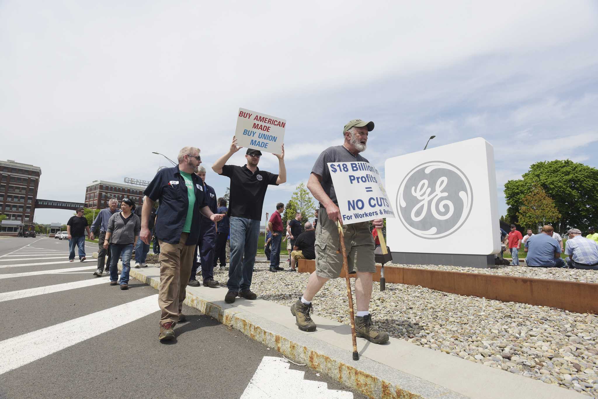Photos: GE protest