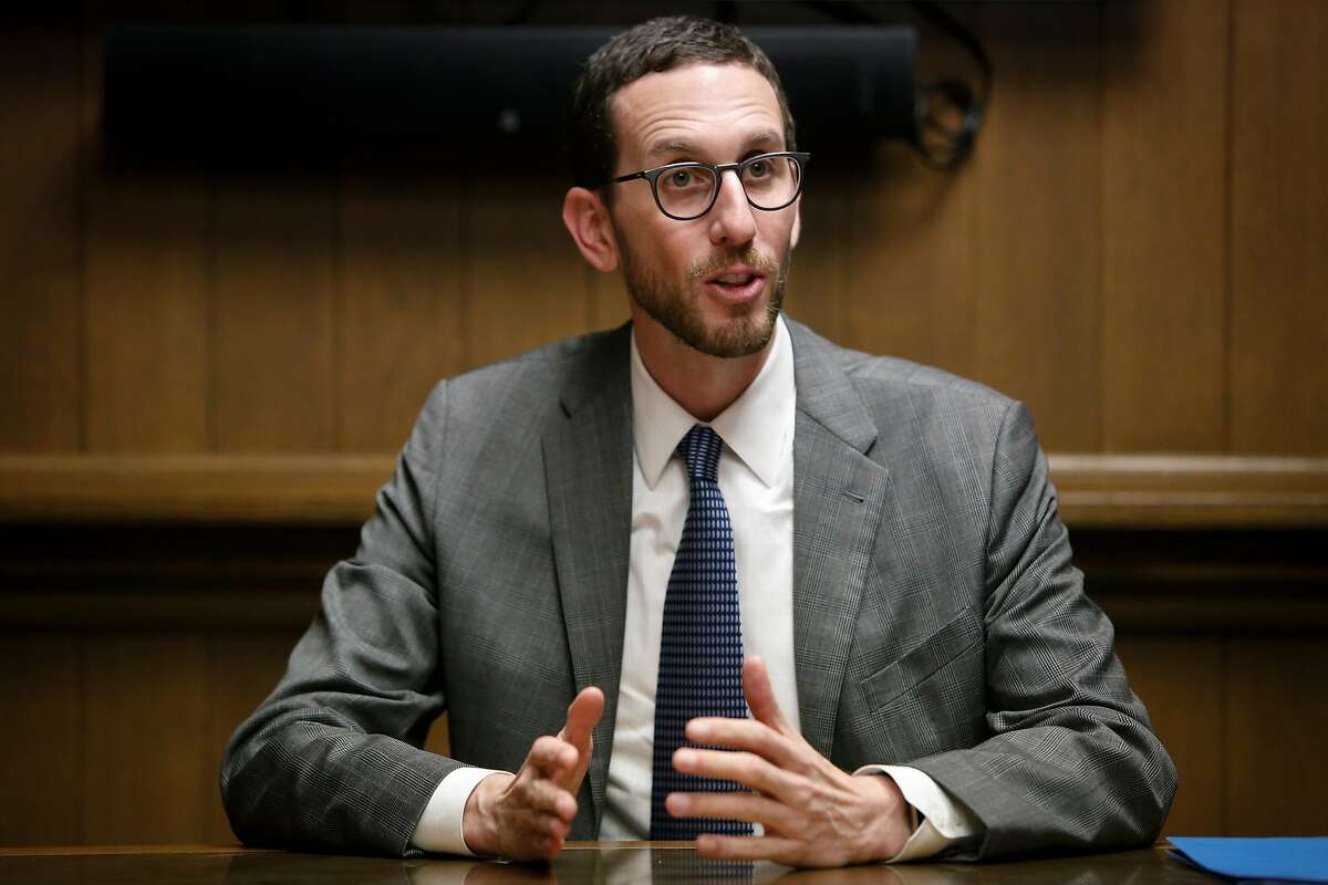 Brown signs bill protecting undocumented immigrants in California courts