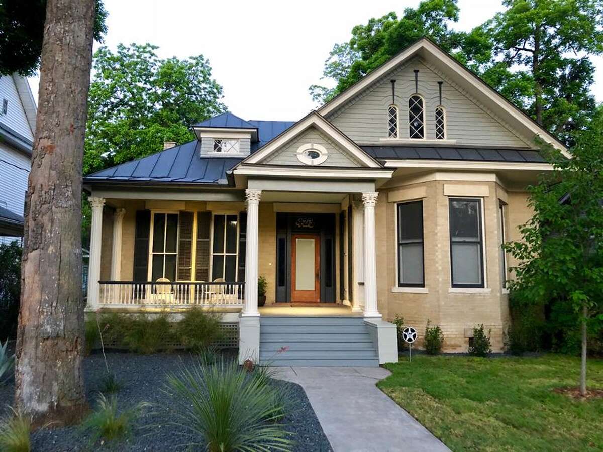 Sit a spell with these 8 gorgeous front porches