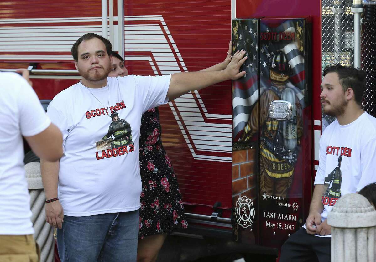 One year after fatal Ingram Square fire, Deem remembered by family ...
