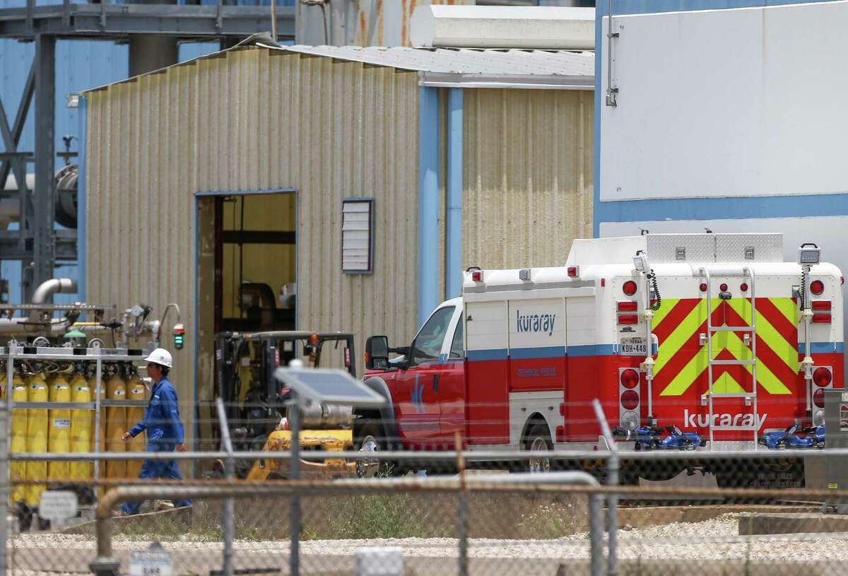 21 injured in fire, explosion at Pasadena industrial plant