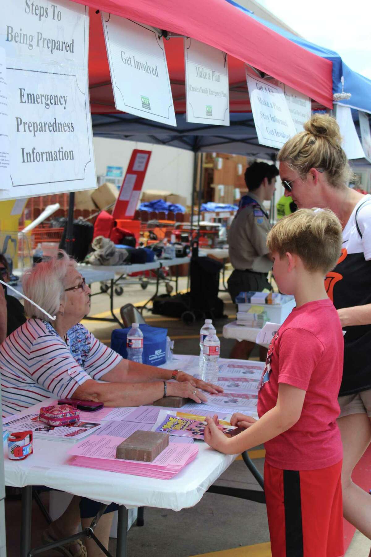 Emergency Preparedness Fair offers advice for emergency situations
