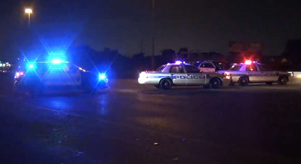 Woman waiting for mom killed on Katy Freeway