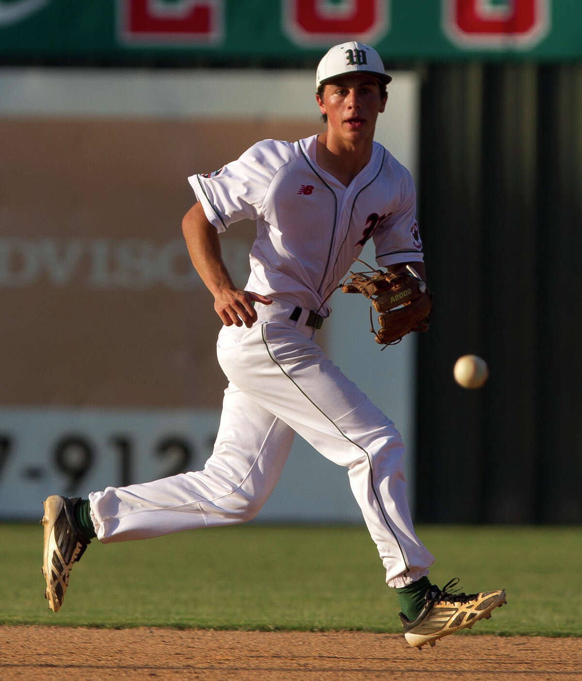 BASEBALL: Highlanders down Montgomery 9-2 to advance in playoffs