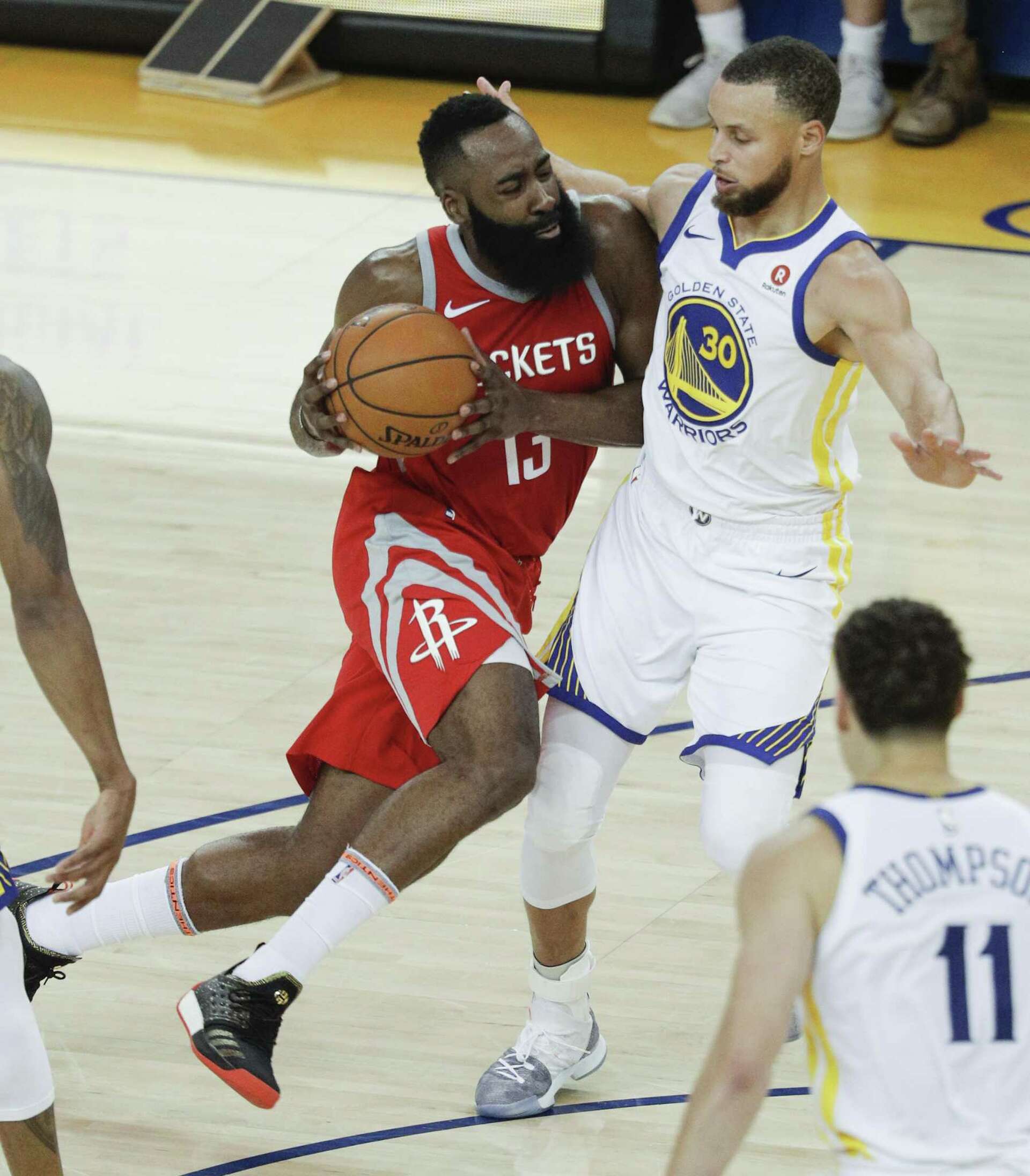 Stephen Curry dazzles as Warriors take 2-1 series lead over Rockets