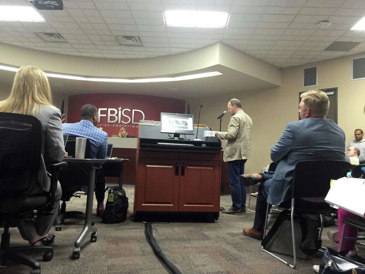 Fort Bend ISD police block entrance as trustees debate controversial ...