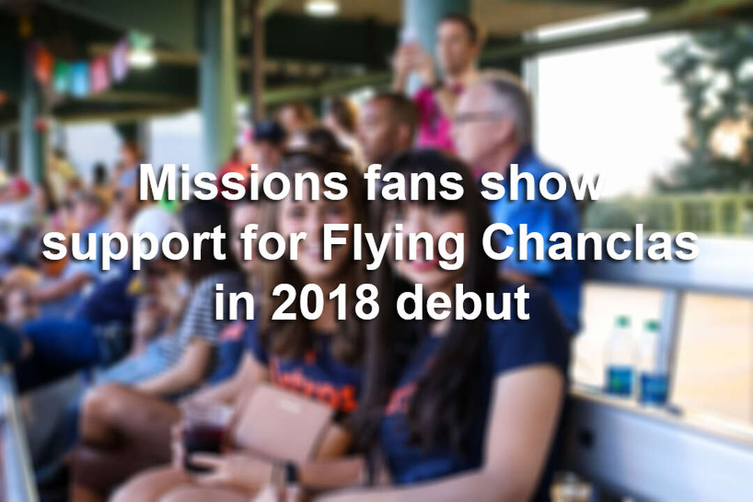 Photos: Fans show up to support the Flying Chanclas in team's debut