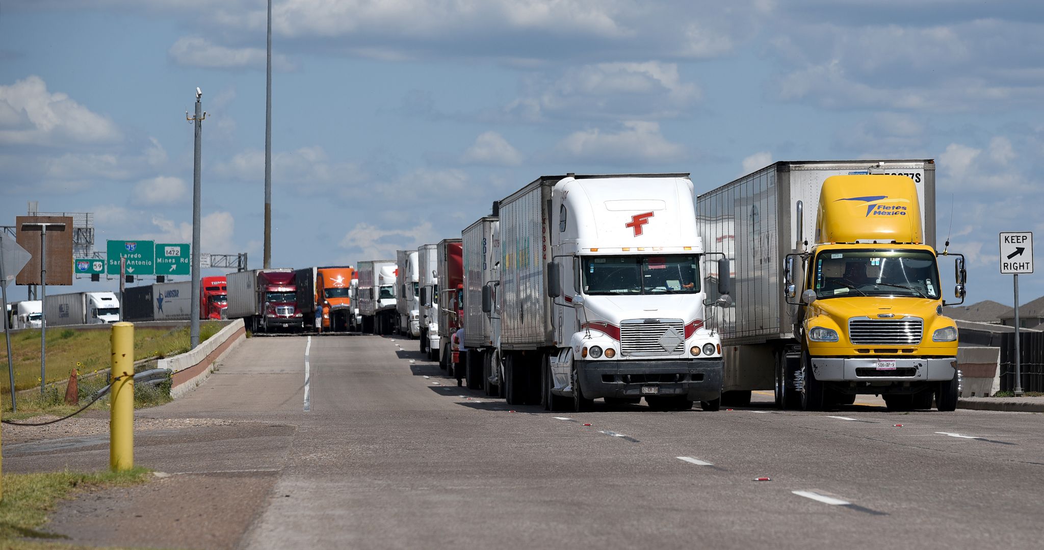 TxDOT pressured by Laredo residents at town hall over Mines Road congestion