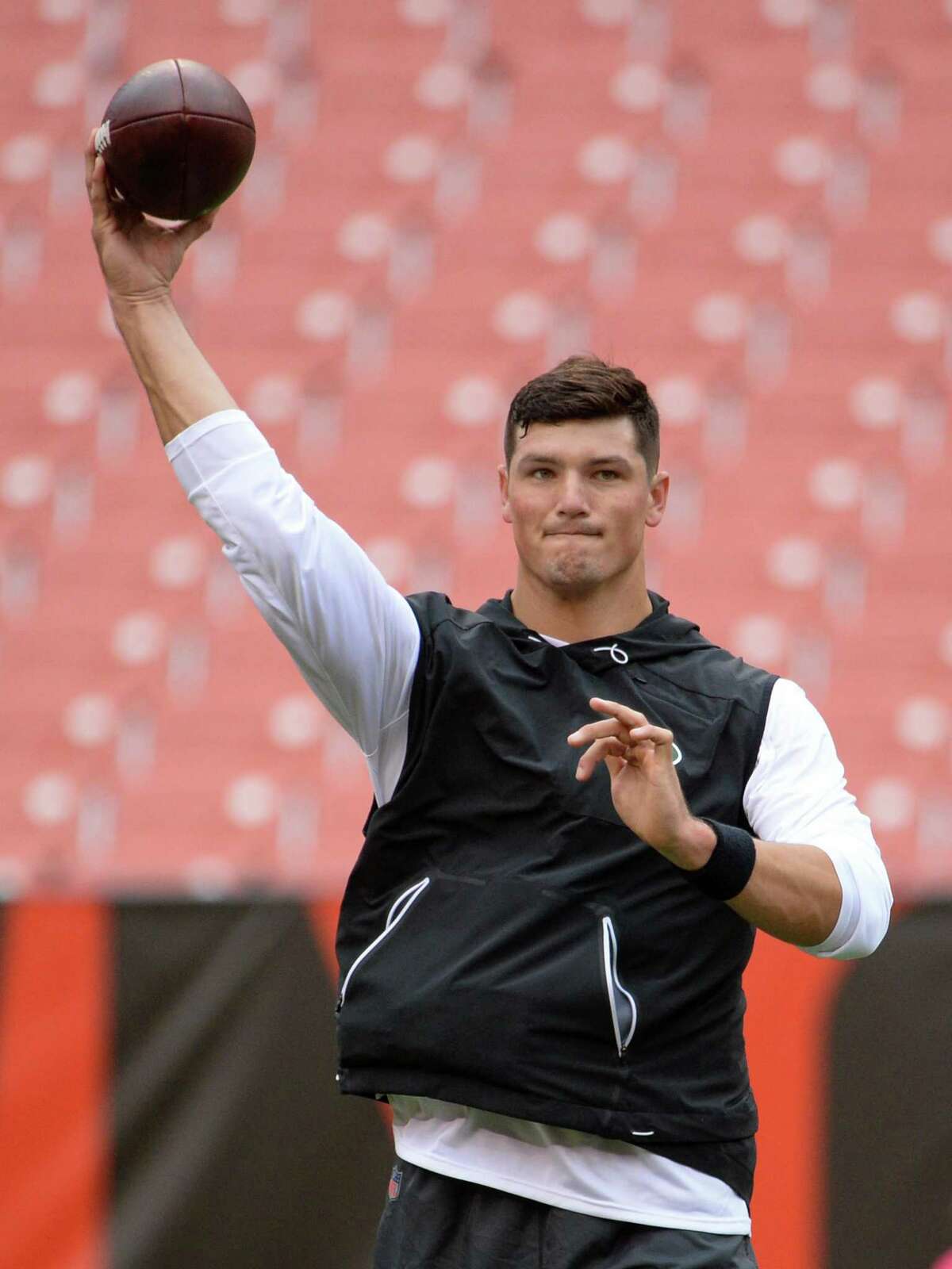 Raiders trade for Jets QB Christian Hackenberg