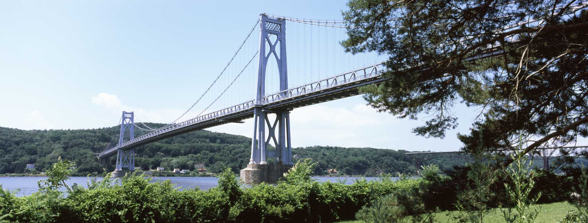 Hudson Valley Travel Guide: Around the Mid-Hudson Bridge