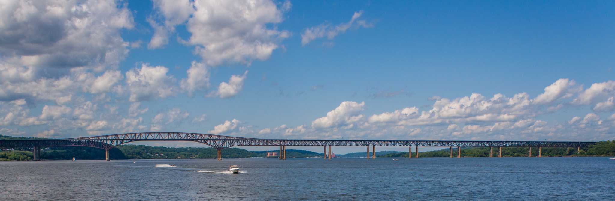 Hudson Valley Travel Guide: Around the Hamilton Fish Bridge