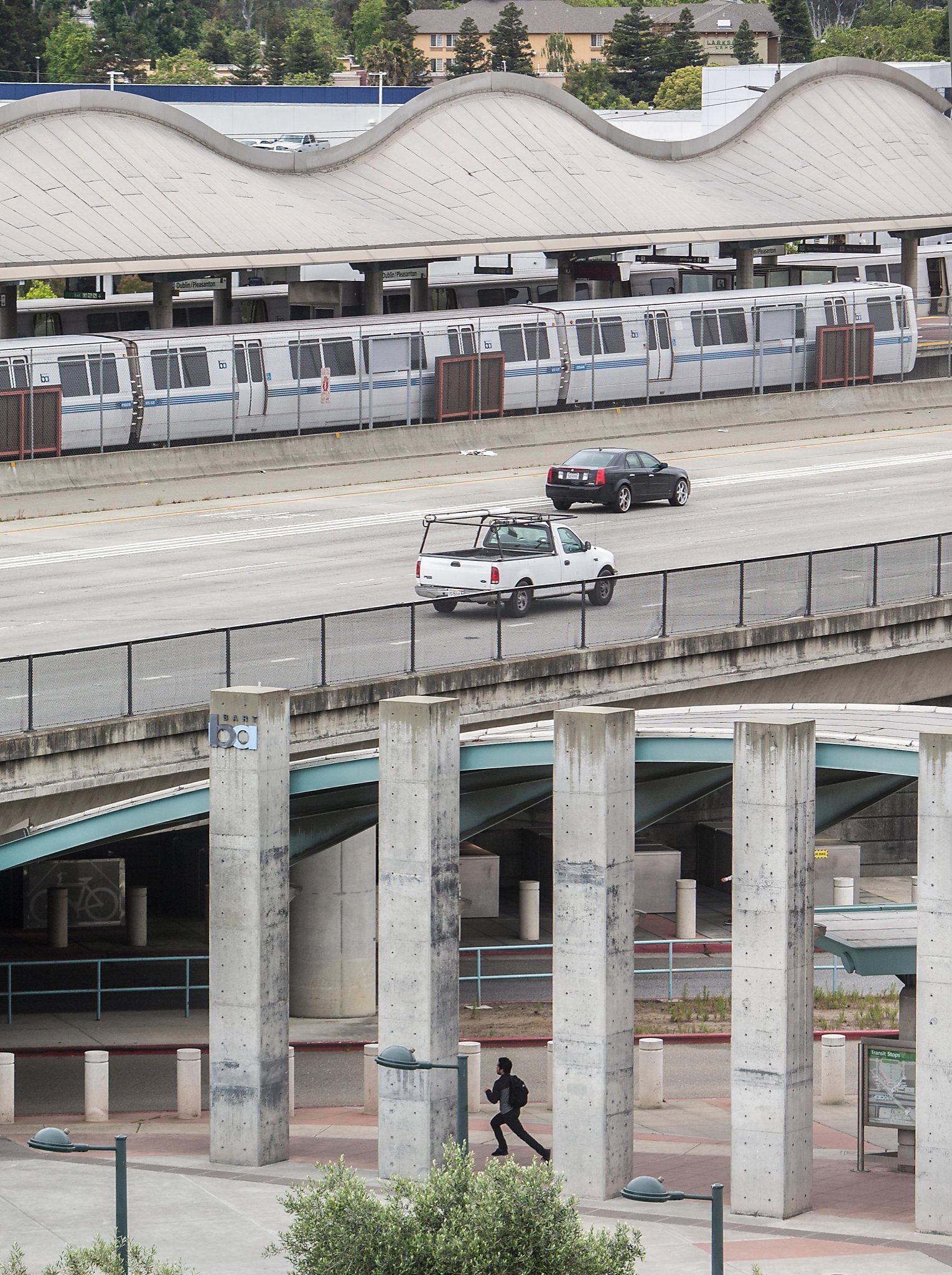 BART directors to consider extension to Livermore, but not all onboard