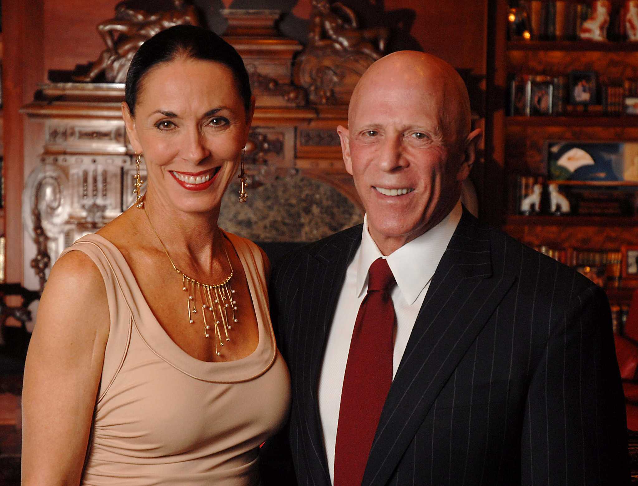 Sue and Lester Smith challenge Best Dressed luncheon to raise $1 ...