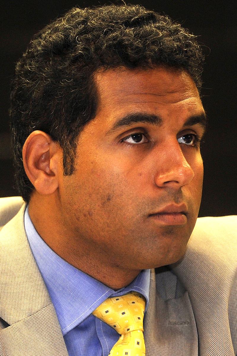 Bradley easily wins city Dem nomination to 23rd District