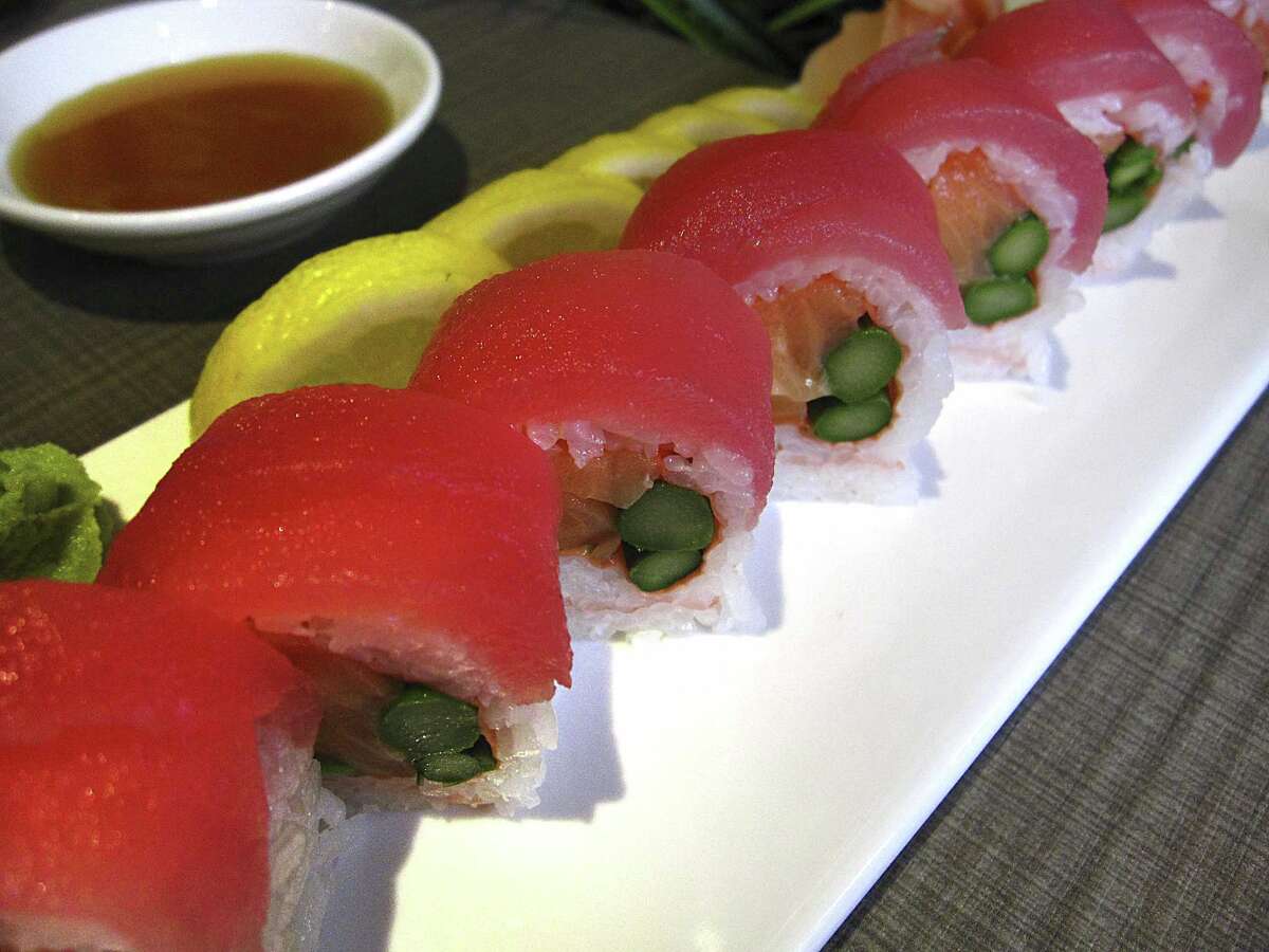 Review: Dominion spot Kin Thai & Sushi makes sushi and Thai a happy couple