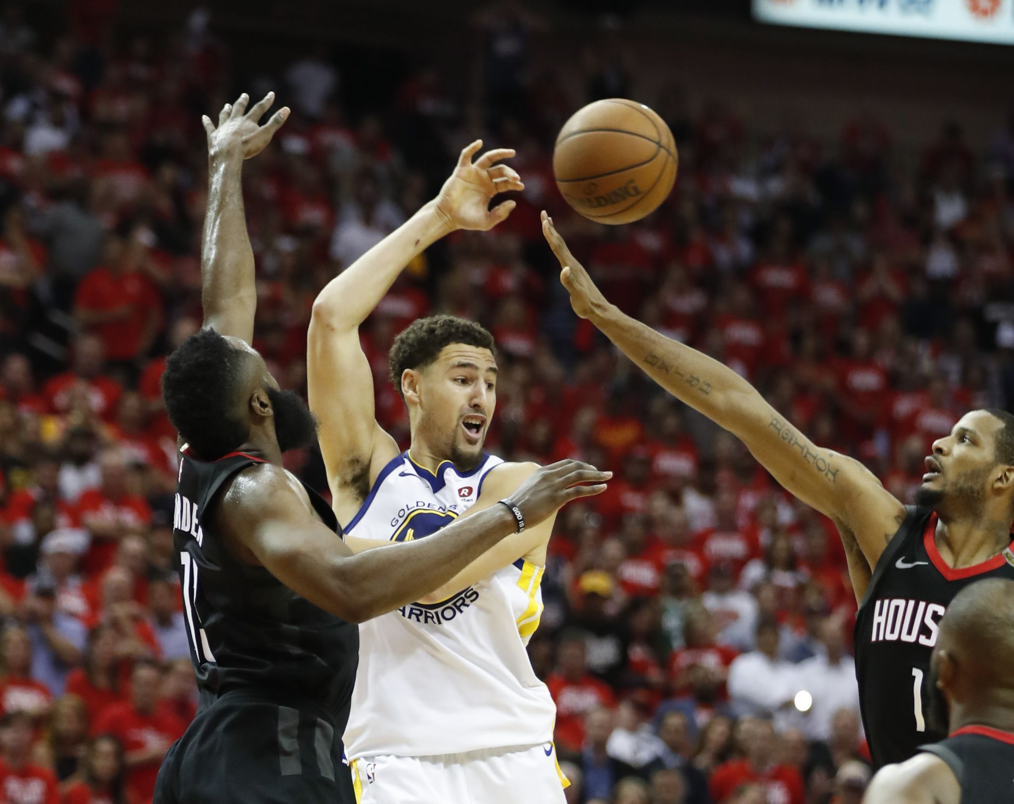 Rockets’ defense strikes back in Game 5 victory