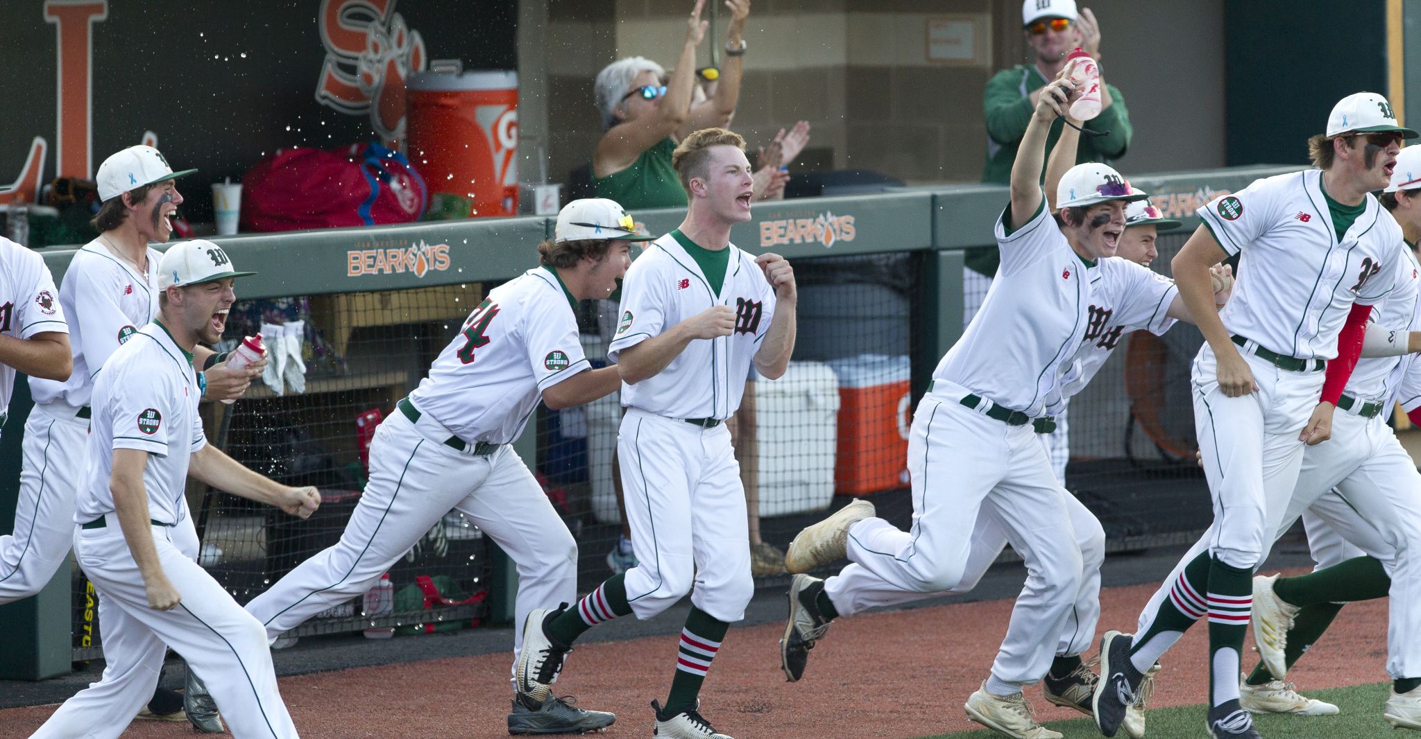 The Woodlands advances to regional finals in baseball