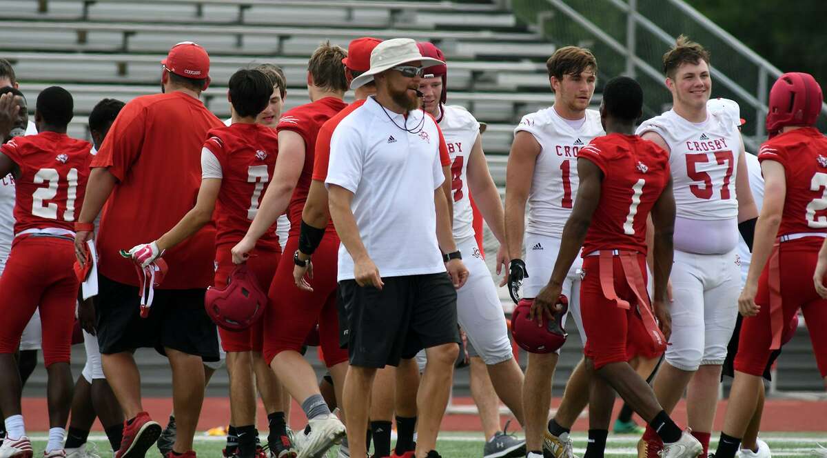 Football: Crosby Cougars on display in spring game