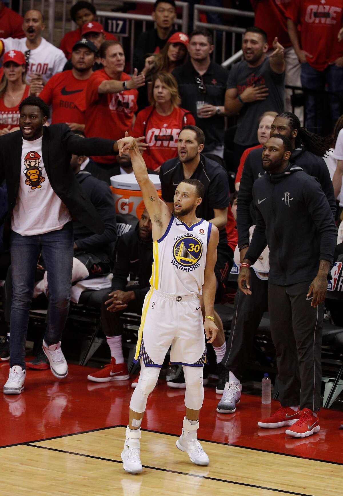 Warriors get breathing room with series-clinching win over Rockets