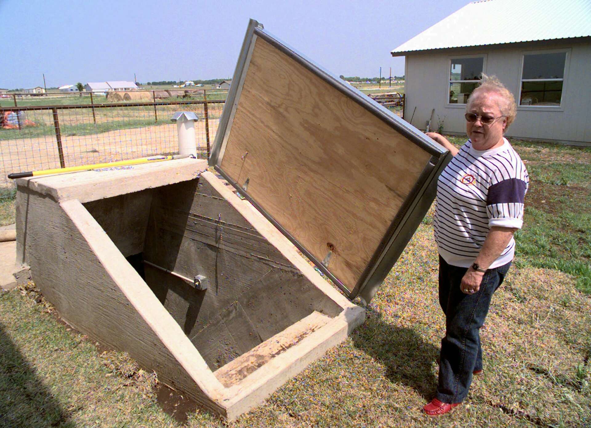 Photos: Deadly tornadoes ripped through Central Texas 22 years ago