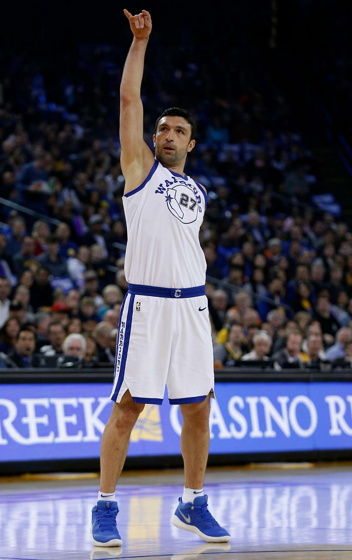 Zaza Pachulia leaving Warriors, to sign with Pistons