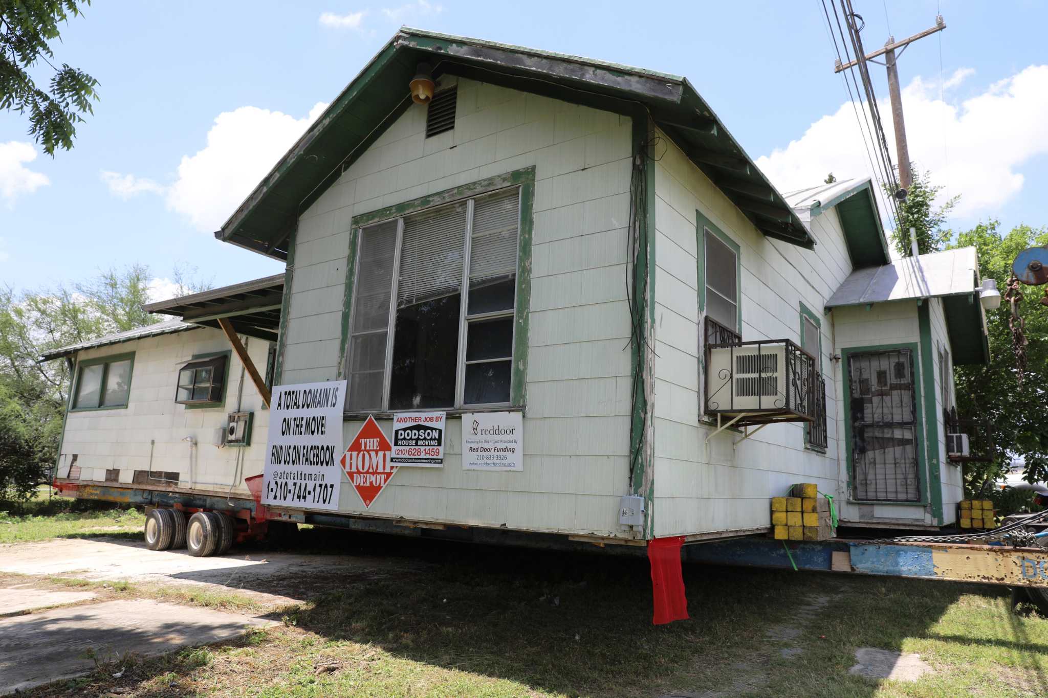 When moving day means moving the house